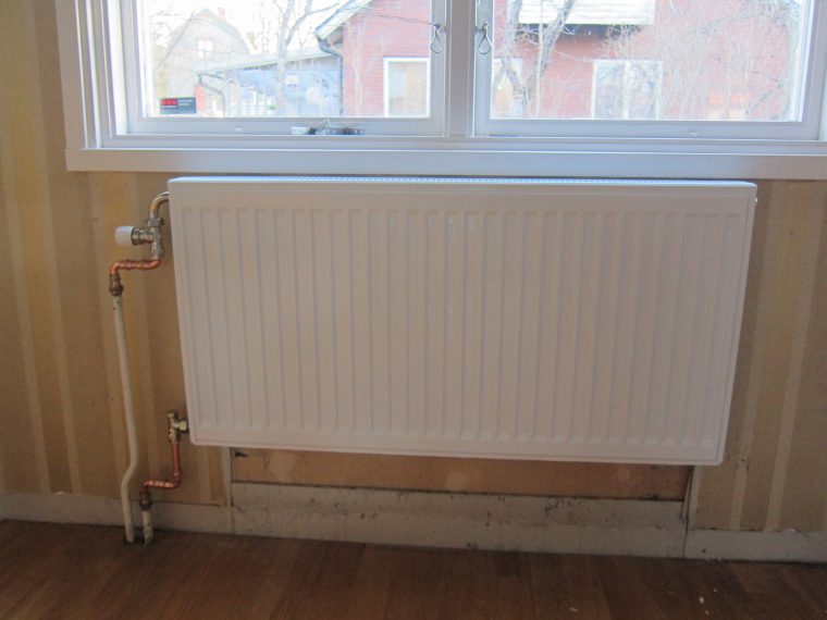 Nye radiatorer på ældre stålrør ved renovering - Clever Heating